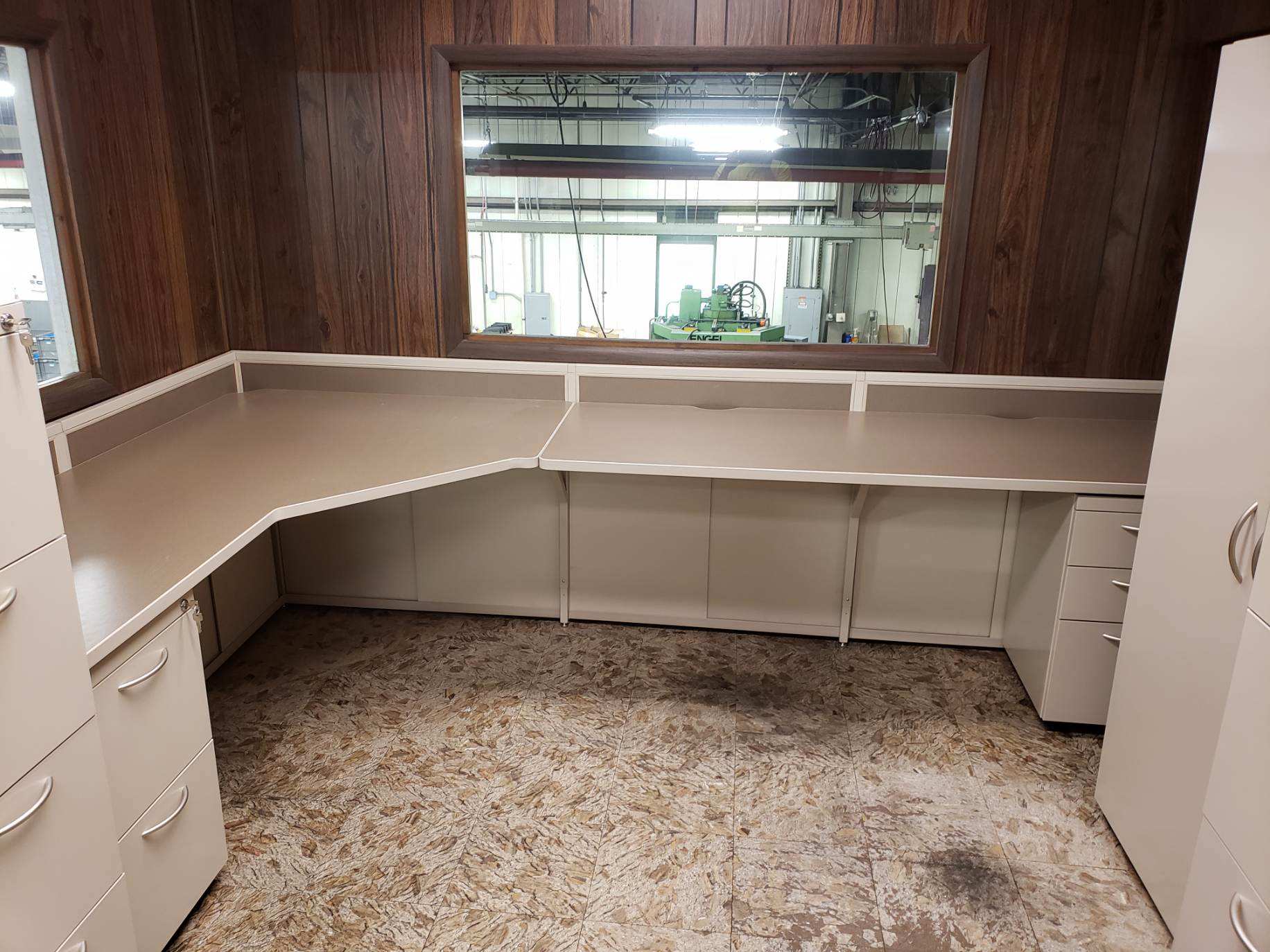 TomKen Plastics | Educational Furniture