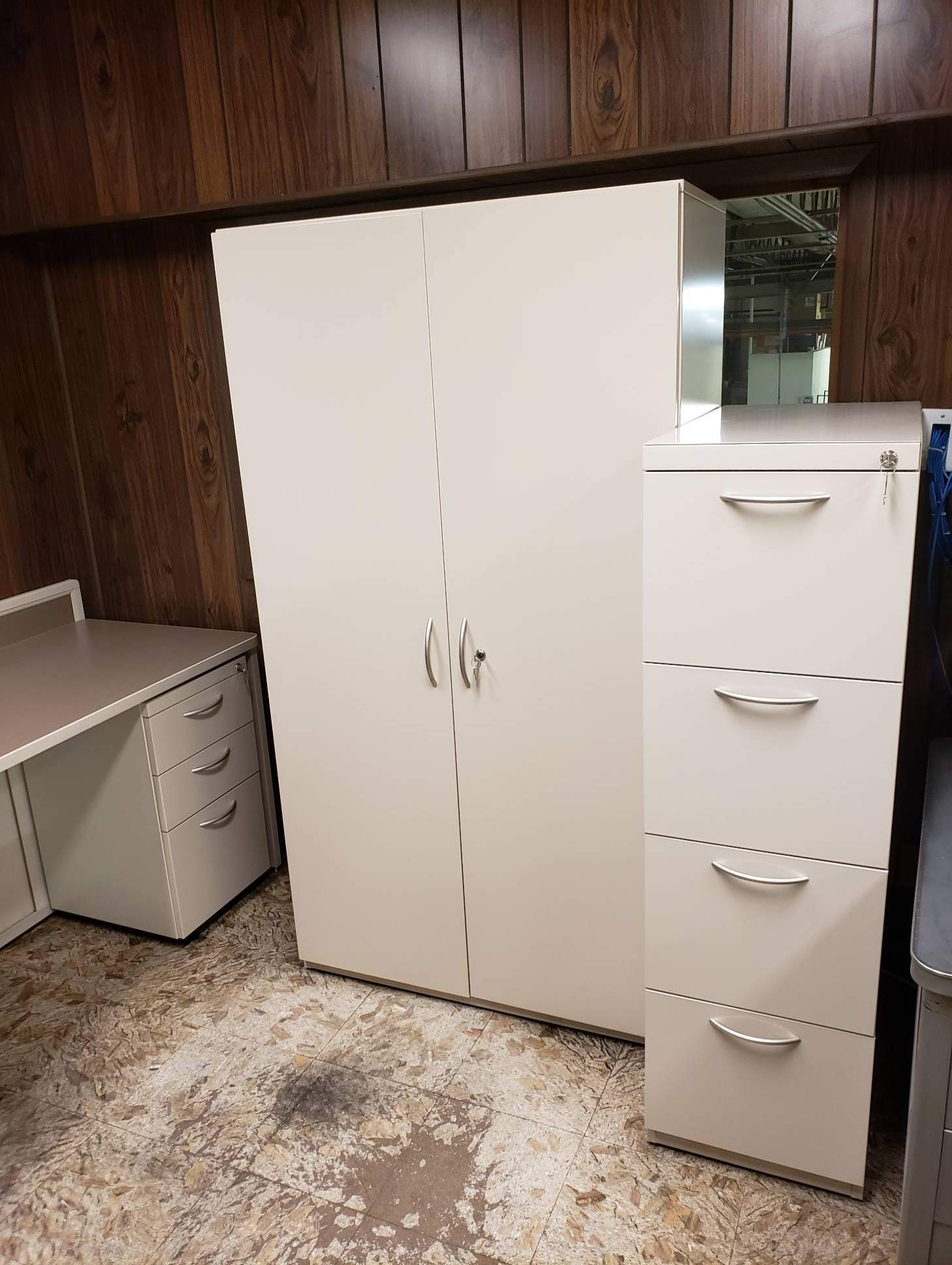 TomKen Plastics | Educational Furniture